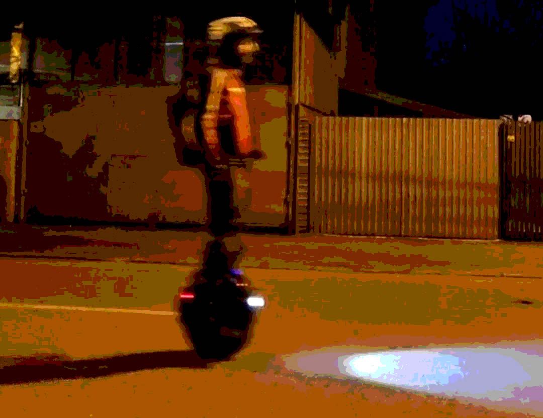 Primele gânduri după primii 70 de km pe un monociclu electric